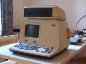 WANG 2200 computer – Wang Museum